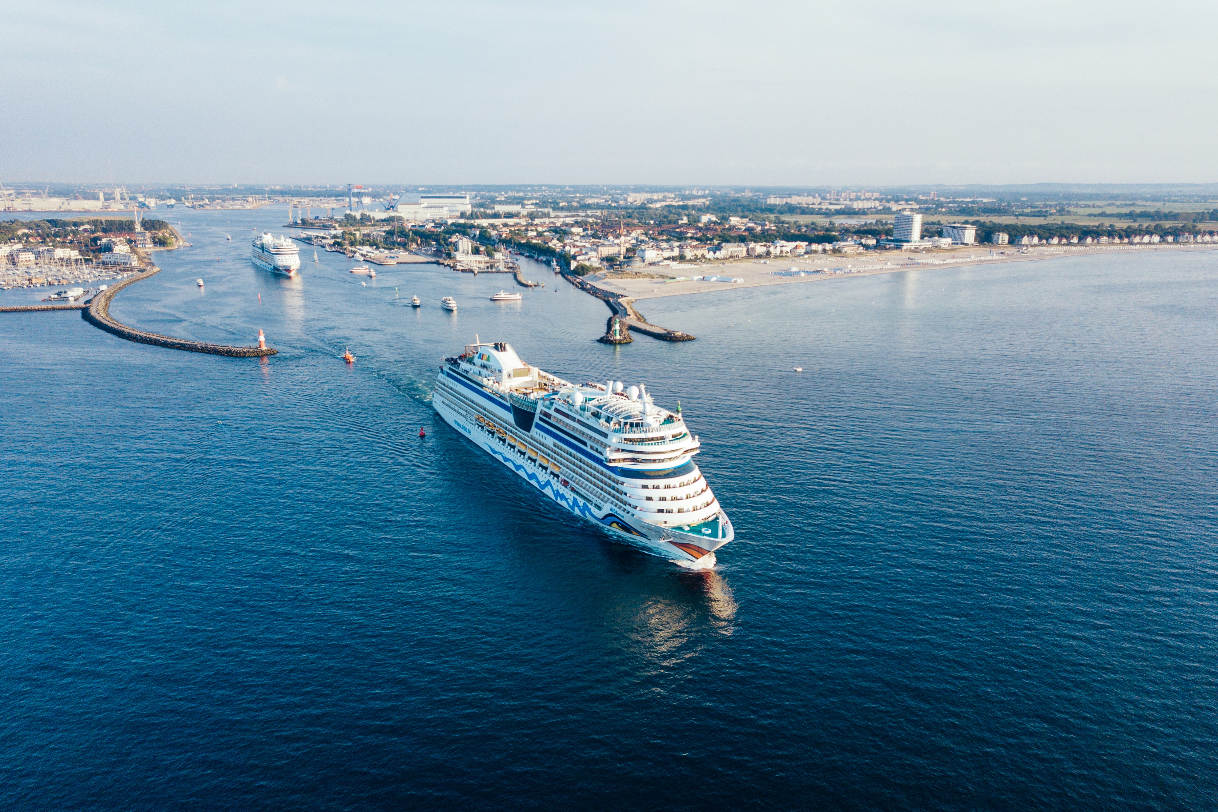 Bilanz zur internationalen Kreuzfahrtmesse Seatrade Europe: AIDA ...